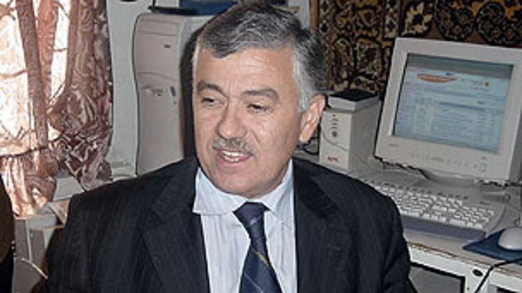 "Искандаров наметавонад ғаромати худро аз Русия бистонад" - BBC Tajik ...