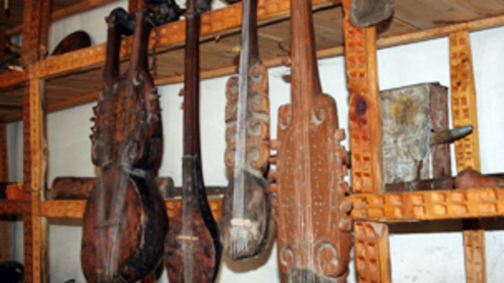 'Даргилик' дар корзори даҳрӯзаи ҳизби ҳоким дар Бадахшон - BBC Tajik ...