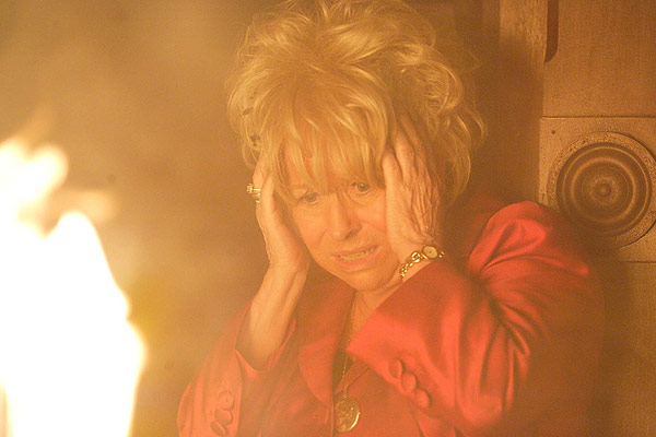BBC - EastEnders: The Queen Vic fire as it happens!